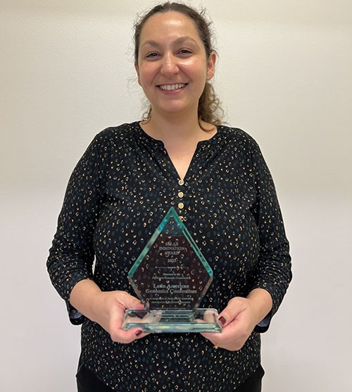 Dr. Elizabeth Atkinson receives the Pamela Sklar Innovation Award ...