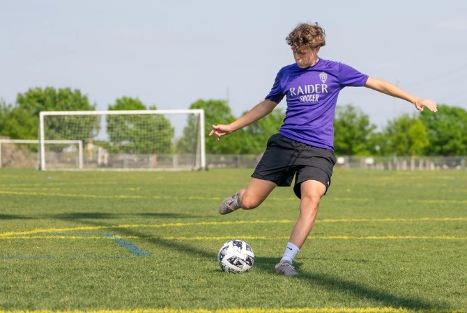 Cedar Ridge soccer player recovering from dangerous eye injury | Texas ...