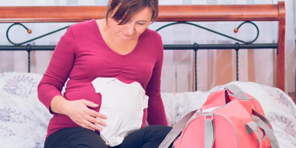 What To Pack In Your Hospital Bag For Delivery | Texas Children's